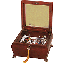 Mr Xmas - Deluxe Music Box - With Mini Animated Scene - Plays 12 songs ...
