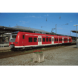 Brawa - Electric BR 426 Railcar Set Powered - DB Era V (red w/white ...