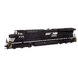 Walthers - GE ES44AC Evolution Series GEVO - ESU Sound & DCC - Norfolk Southern #8125 - 910-20232