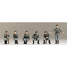 Preiser - Military - Former German Army WWII - Painted Figure Sets - Seated (5) & Standing (1 ...