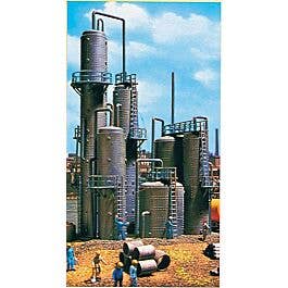 Vollmer - Oil Refinery - Kit - 5-7/8 x 3-7/8 x 9-1/4" 15 x 10 x 23.5cm ...