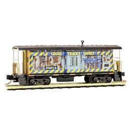 MicroTrain - Steel Bay Window Caboose - Ready to Run - CSX 900016 (Weathered, gray, blue, yellow ...