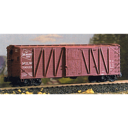 S Helper - USRA Single-Sheathed Wooden Boxcar - Milwaukee Road - 641-144