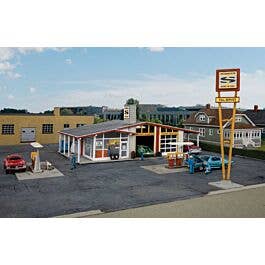 Walthers - Vintage Gas Station - Kit - Main Building: 10-1/2 x 9 x 3-3/ ...