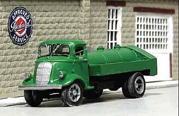 Sylvan - 1937 Studebaker Gasoline Tank Truck - Resin Kit - Unpainted ...