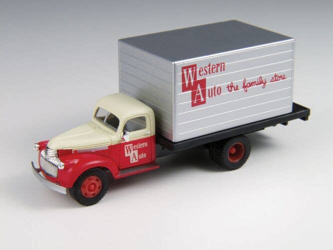 CMW - 1941-1946 Chevrolet Box Truck - Assembled - Mini Metals(R ...