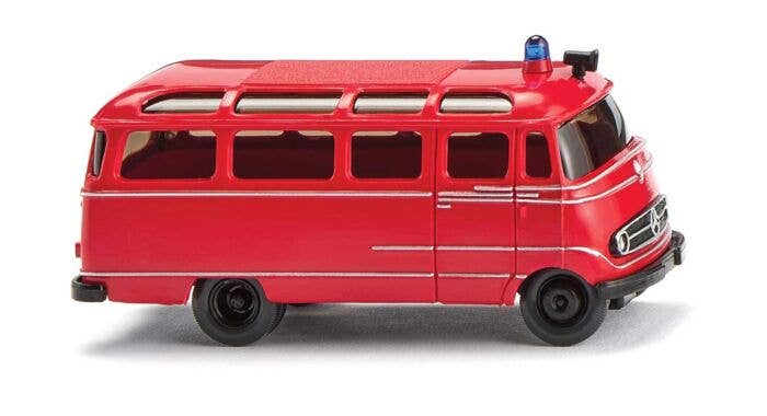 Wiking - 1955-1968 Mercedes-Benz O 319 D Passenger Van - Assembled ...