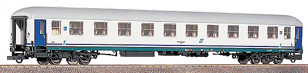 Roco - 1st Class UIC X Fast train Coach - Italian State Railways - FS ...