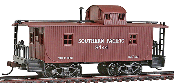 Model Pwr - 32' Wood Caboose - Southern Pacific - 490-99144