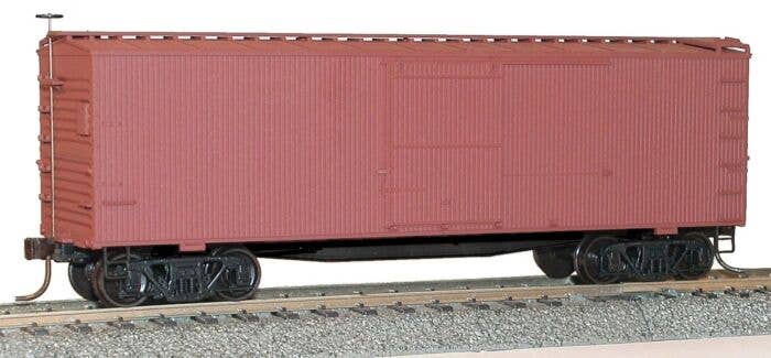 Accurail - 36' Double-Sheathed Wood Boxcar w/Steel Roof, Ends ...