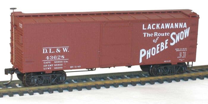 Accurail - 36' Double-Sheathed Wood Boxcar w/Steel Roof, Ends, Straight ...