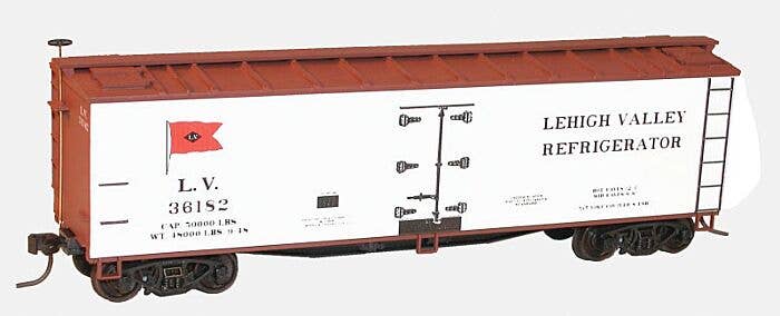 Accurail - 40' Wood Reefer - Kit - Lehigh Valley (white, Boxcar Red ...