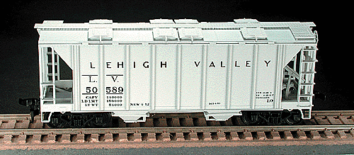 Bowser - 70-Ton 2-Bay Closed Side Covered Hopper - Kit - Lehigh Valley ...
