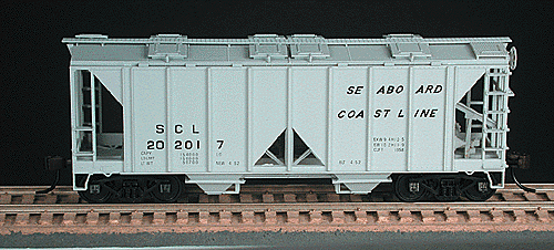 Bowser - 70-Ton 2-Bay Open-Side Covered Hopper - Kit - Seaboard Coast Line - 6-55673