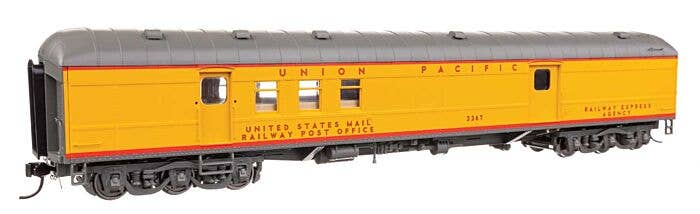 Walthers - 70' Heavyweight RPO-Baggage Car w/Arched Roof - Ready to Run - Union Pacific(R) #2267 ...