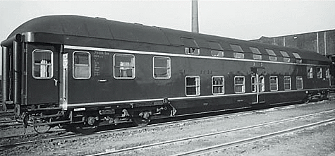 Trix - Bi-Level Car - German Federal Railway #79 004 - 739-23462