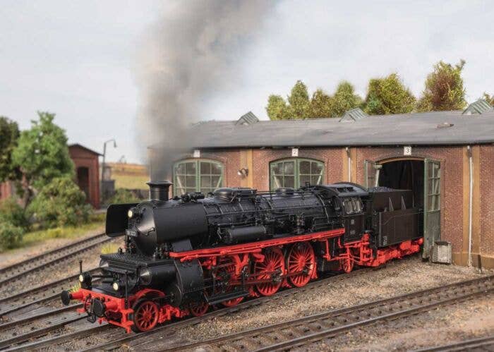 Marklin - Class 18 4-6-2 - 3-Rail - Sound and Digital - German Federal ...