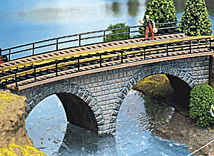 Pola - Curved viaduct - 578-624