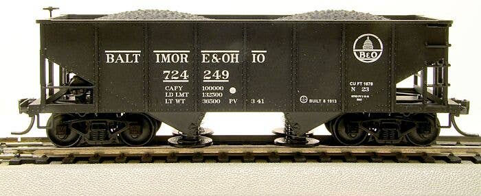 JAM - Deluxe Track Cleaning Car Bowser 70-Ton 34' 2-Bay Covered Hopper ...