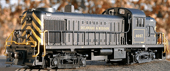 Atlas - Diesel Alco RS-3 Classic Powered - Delaware & Hudson #4067 (black, yellow w/end stripes ...