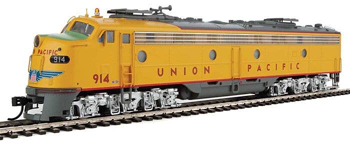 Walthers - EMD E9A - Standard DC - Union Pacific(R) #914 (Armour Yellow ...