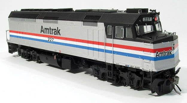 Rapido - EMD F40PH w/LokSound & DCC - Amtrak #204 (Phase III; Platinum ...
