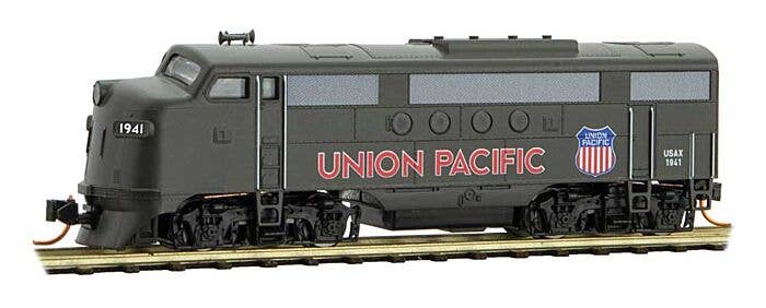 MicroTrain - EMD FT A-Unit - Standard DC - Union Pacific 1941 (green ...