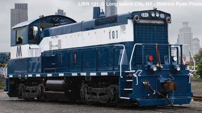 Bowser - EMD SW1001 - LokSound 5 and DCC - New York & Atlantic #101 ...