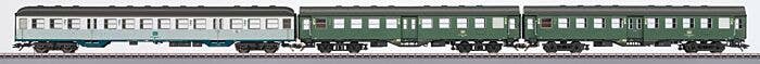 Marklin - Fast Passenger Train 3-Car Set #2 - 3-Rail - Ready to Run ...