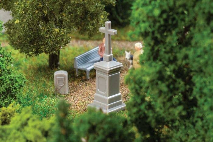 Faller - Field Cross & Boundary Stone - Kit - 272-180997