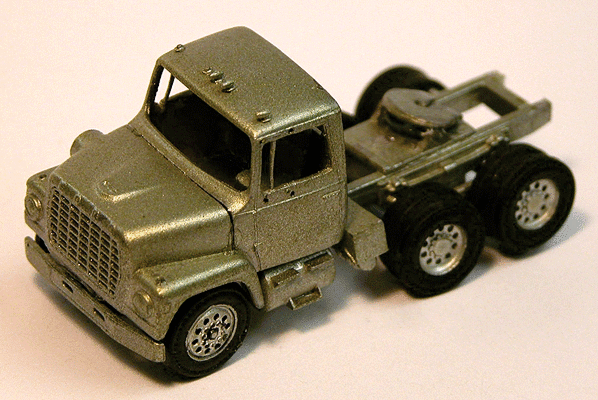 Alloy Form - Ford Dual-Axle Tractor - w/Dual Exhaust, Round Fuel Tanks ...