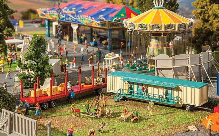 Faller - Funfair/Circus/Carnival Trailers - Set #3: 1 Each: Rib-Side ...