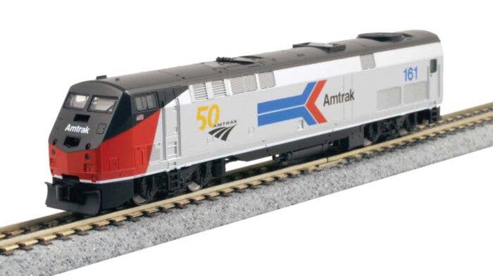 Kato - GE P42 Genesis - DCC - Amtrak #161 (Phase I, silver, red, white ...