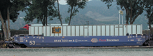 Deluxe - Gunderson Maxi-Stack IV 3-Unit Intermodal Well Car - Ready to ...