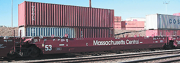 Deluxe - Gunderson Maxi-Stack IV 3-Unit Intermodal Well Car - Ready to ...