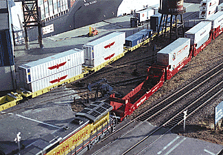 A Line - Gunderson Twinstack Intermodal Car - Undecorated End Units ...