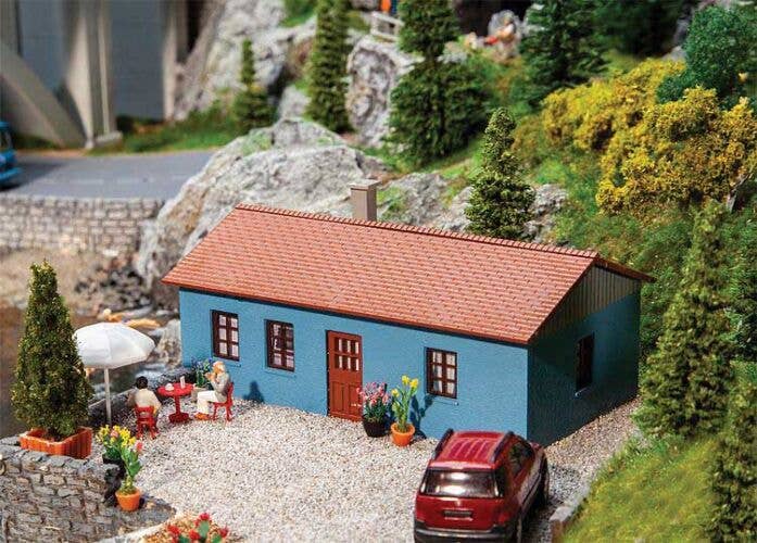 Faller - Holiday Home - Kit - 4-3/16 x 2-5/8 x 1-15/16" 10.7 x 6.7 x 4 ...