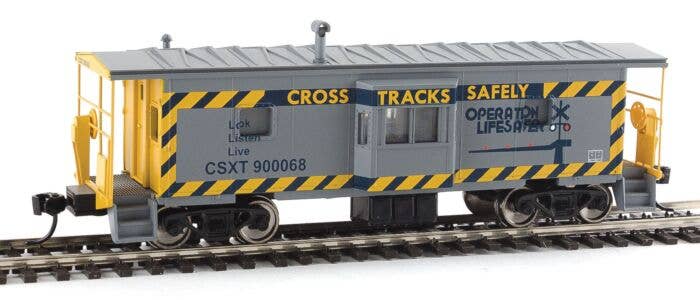 Walthers - International Bay Window Caboose - Ready to Run - CSX ...