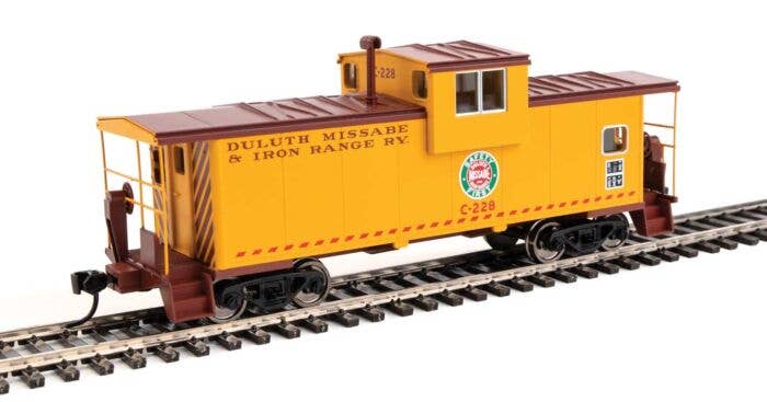 Walthers - International Extended Wide-Vision Caboose - Ready to Run ...