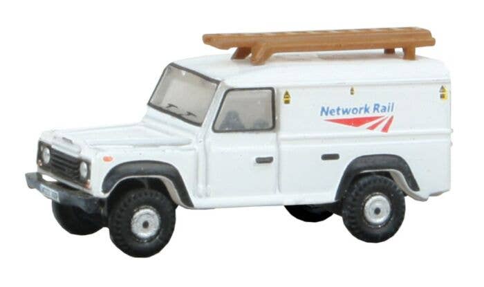 Oxford - Land Rover Defender LWB Hardtop - Assembled - Network Rail ...