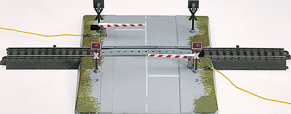 Marklin - Marklin C Track - H0 Automatic Grade Crossing Set - 441-74920