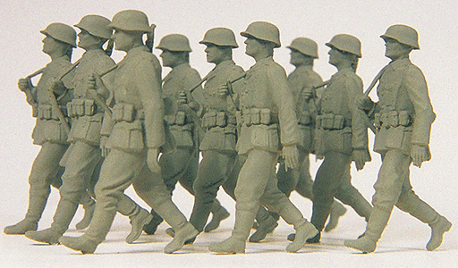 Preiser - Military - Former German Army WWII - Unpainted Figure Sets - Grenadiers Marching in ...