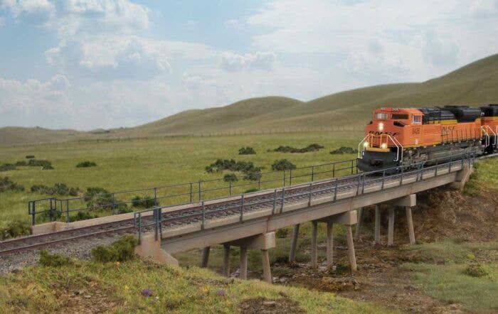 Walthers - Modern Short-Span Concrete Railroad Bridge - Kit - 17-7/8 x ...