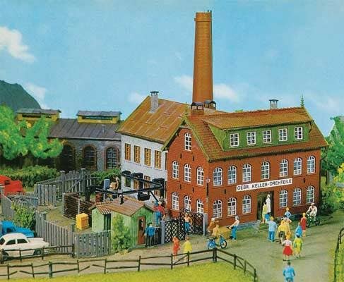 Faller - Old Factory Building 1970 Retro Kit B-260 - Kit - 9-3/16 x 7-1 ...