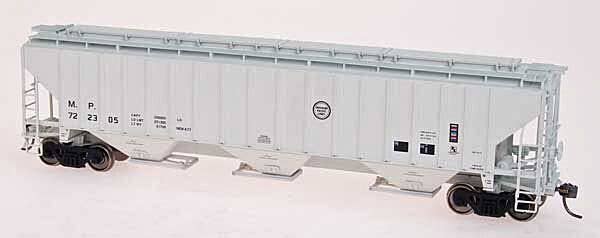 Intermount - PS2CD 4750 Cubic Foot 3-Bay Covered Hopper - Ready to Run ...