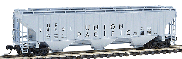 Intermount - PS2CD 4750 Cubic Foot 3-Bay Covered Hopper - Ready to Run ...