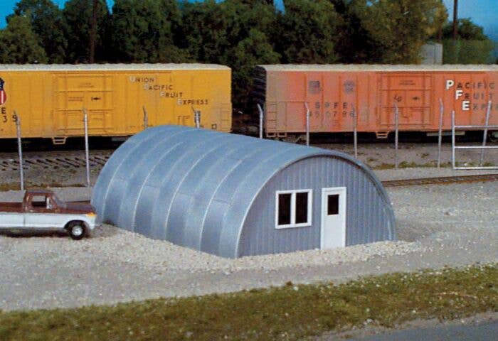 Rix - Quonset Hut - Kit - Scale 24 x 26 x 12' 7.3 x 7.9 x 3.7m - 628-410