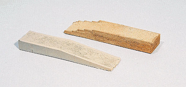 Monroe - Railroad Loading Ramps - Painted and Weathered - 3-3/4 x 7/8 x ...