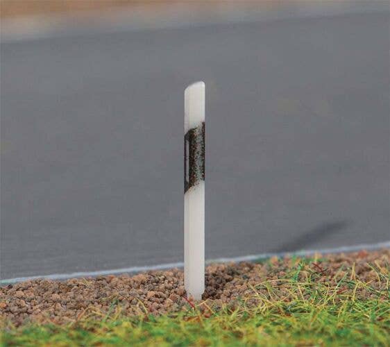Faller - Road Marker Posts - pkg(20) - 272-272910