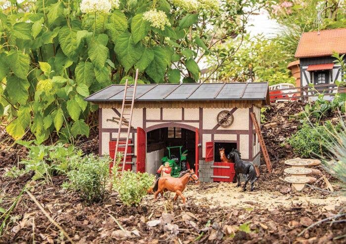 Pola - Stable - Kit - 17-5/8 x 14-3/16 x 10" 44.7 x 36 x 25.5cm - 578 ...